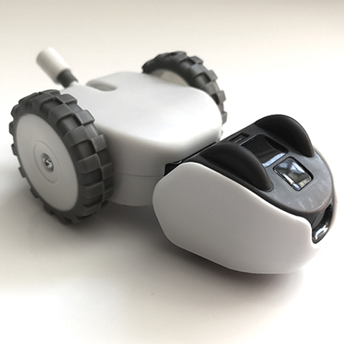 Built in Chicago features alumni's autonomous robot friend for cats ...